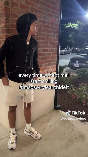 Texting Makes Me Smile: A Relatable Moment