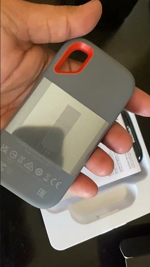 SanDisk 1TB Extreme Portable SSD Up to 1050MB/s USB C, USB 3.2 Gen 2 External Solid State Drive