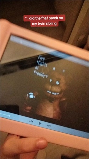 * peapsqueak . #fnafprank | fnaf freddy music box prank