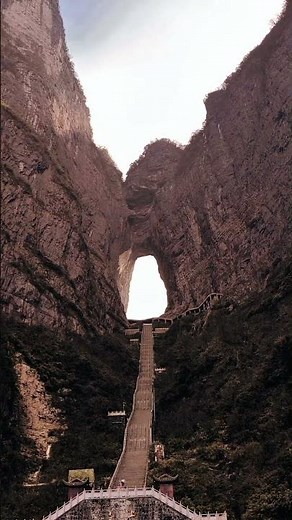 Tianmen Mountain’s Heaven Gate: A Stairway to the Sky! ⛰️✨ | Explore Zhangjiajie, China 🇨🇳