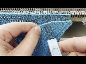 Joining different knitwear seams by Knitting Machine