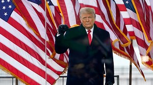 Is Twitter violating President Trump's right to free speech? Expert says no