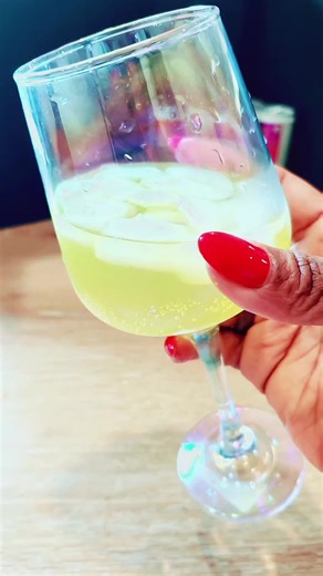 Sponsor by hiyo ORGANIC SOCIAL TONICS Various flavors peach mango, block barry lemon, watermelon, lime and strawberry guava non g m o gluten free vegan n thirty calories