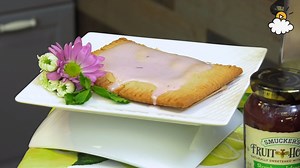 Make mornings easier by prepping these homemade fruity toaster pastries in advance! | LittleThings