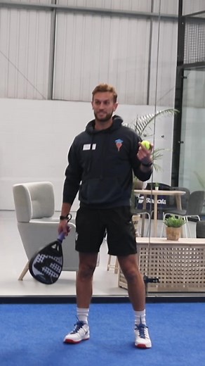 🎾 The Complete Serve Basics! . Start with the racket high, use the continental grip, and make contact with the ball below waist height for the perfect serve. 🙌💥 . Master your serve, and own the court with precision and consistency! . Tag a partner who needs these serving tips 👀 . #ThePadelSchool #PadelTips #PadelTraining | The Padel School