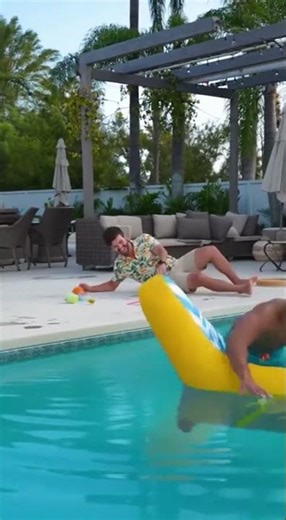 Pool Float FAIL Goes Hilariously Wrong!