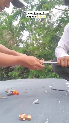 3Phase Power Line Repair, Naputol sa noong naganap ang malakas na Lindol Dito sa amping probensya😢😓 #fbreelsfypシ゚viralシ #sherwinknowselectrical #fypシviralシ2024 #fypviralシ #reelstrending #workingWithAheart #electrician | Sherwin Knows Electrical