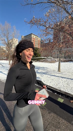 @lemme TO THE LAB 👏 @Lex spills wellness hacks ( what’s overrated) #nyc #streetinterview #wellnesshack #interview #sweatnspill