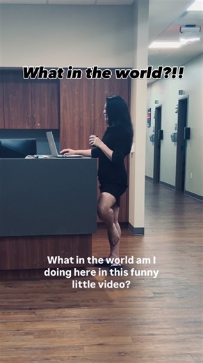 Dr Vonda Wright | Surgeon on Instagram: "What are the four things that I’m doing in this video that are great for my body brains and bliss? . Multitasking at every age (meaning doing physical work while you’re doing mental work ) like I’m doing here- is great for your brain but what I think is very important in this video is that I’m practicing my balance. You do not have to sit at your desk all day doing tasks- when I have to close charts, which is one of the things I hate to do most in medicin