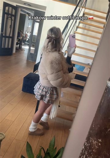 cozy outfit for exploring krakow ✈️🇵🇱 save for your next winter city break inspo ! #krakow #ootdinspo #winterfashion #polandtravel #outfitcheck