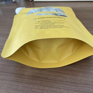 [Hot Item] Stand up Packing Sealing Semi Automachine Spout Pouch