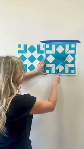 How to Align & Line Up Tile Stencils Perfectly Every Time! Bathroom & Kitchen Tiles Painting Hack