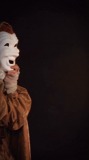 Don’t forget that you too have tricks up your sleeve 🃏✨ Cloak pattern: Simplicity S3190 🧵🪡 . #sewing #circus #jester #cloak #fantasy #diy #simplicity #pattern #sew #romantasy | Raine Emery