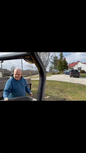 Rich is fertilizing the fig trees. #figtree #figtrees | Gary's Rich Life