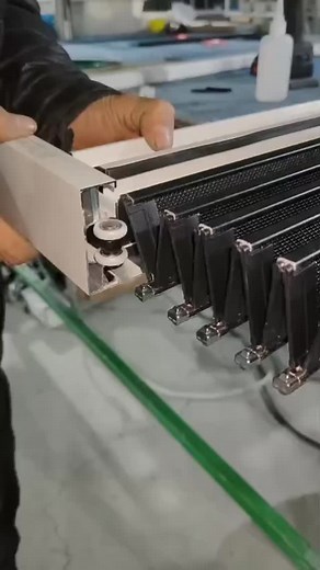 18 reactions · 4 comments | Door window 犯 section #viral #trending #rajendrathalor #reelitfeelit #aluminium #instagood #foryou #extrusion #fabrication #fabric #instalike #explorepage #explore #extrusionlover❤️ #likeme #followme #fypシ❤️❤️ | Rajendra Thalor | Facebook