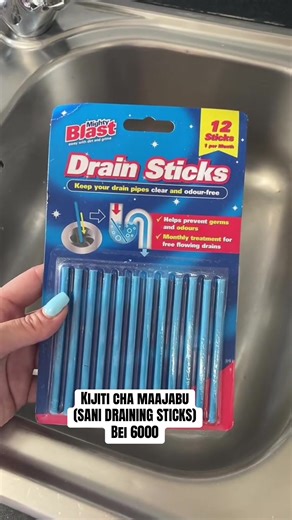 #Sani draining Sticks • Kuyeyusha Uchafu: Vijiti hivi humeng'enya polepole (slow-release) na kutoa vimeng'enya (enzymes) ambavyo huyeyusha mafuta, mabaki ya chakula, na nywele zinazonasa kwenye bomba. • Kuondoa Harufu: Huua vimelea vinavyosababisha harufu mbaya na kuacha harufu nzuri (kama vile harufu ya limao au lavender). • Kuzuia Kuziba: Kwa kuyeyusha uchafu mdogo mdogo, vinasaidia kuzuia bomba lisizibe kabisa hapo baadaye.