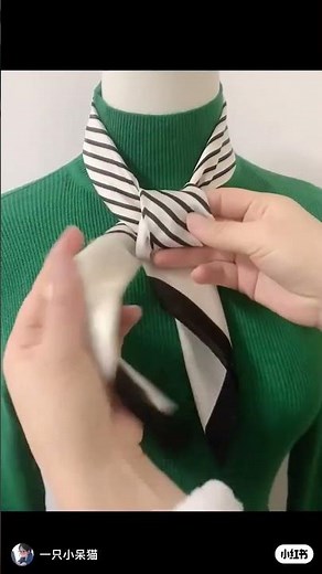 How to Tie a Scarf Like a Pro: From Basic Knots to Elegant Wraps