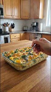 2.3M views · 2.1K reactions | 凜 Baked Potato Chicken and Broccoli...