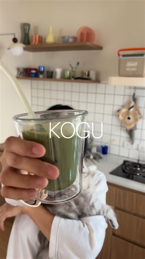 Beafws on Instagram: "อุปกรณ์ชงชาจาก @hometosip เข้ากับบ้านเราและเหมาะกับการใช้ชีวิตเรามากใครสายชงชา | ชาเขียว อยู่บ้านหรือจะพกไปแคมป์ปิ้งก็ได้น้ำหนักเบามาก 🫗KOGU Crack Resistant Double Wall Glass (ตก ไม่แตก) 🫖KOGU Tea Pot Wood Side Handle 🫖KOGU Two Pour Kettle Pro with Lid ความจุ (เต็ม) 750 มล. 🍵 KOGU Tea Canister #kogo #hometosip"