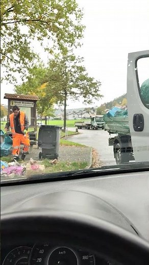 Buffalo Clogs mit modischen Strümpfen
