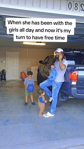 1.2K views · 6.4K reactions | She said that an hour ago!! She on dope boy time... #comedy #fy | Demetri Hodges | Facebook