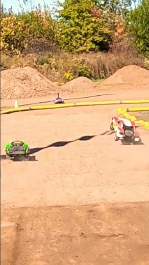 🏁Ready Set Go! Traxxas UDR, Losi SBR #rcracing #rc #trophytruck #fullsuspension #rcoffroad