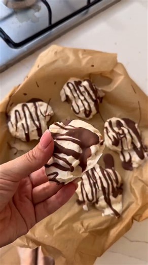2.5K reactions · 997 shares | These chunky monkey yoghurt bites are...
