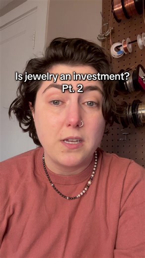 Is jewelry a good investment? The answer is complicated. In pt 2, you’ll learn how reselling jewelry usually means losing $$. #JewelryHistory #FineJewelry #jewelrytrends #jewelrybusiness