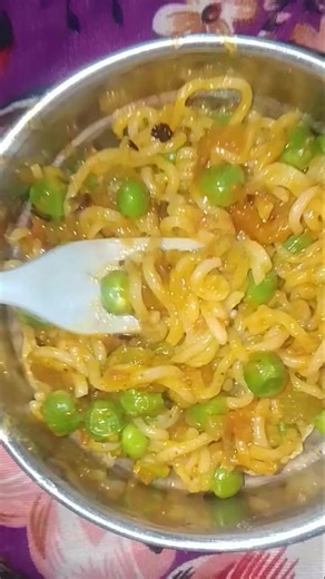 Easy maggie recipe😋#song #food #cooking #recipe #yt #shorts #maggi #ytshorts #tasty #viral #trending