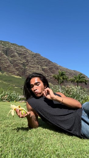 Eating Guava: Seeds, Skin, & All