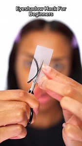 HIT ✅ or MISS? ❌ Trying New Makeup Techniques! Eyebase- @plouise_makeup_academy ‘Rumour 04’ Eyeshadow- @kyliecosmetics Classic Matte palette ‘Sable’ & @beautybay Smoky palette Lashes- @lillylashes ‘Chrysan’ Brushes- @madebymitchell IB- @brayannbc 💖 #makeup #makeuphack #makeuptutorial #makeuptutorials #eyeshadow #eyeshadowtutorial | Atarah Mayhew