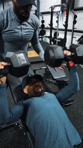 Ray Singleton - Transformation Coach on Instagram: "The importance of Accountability 💪🏽 The boys got to work today @_tae.fit @vtwitdalove #TheRayWay💪🏽"