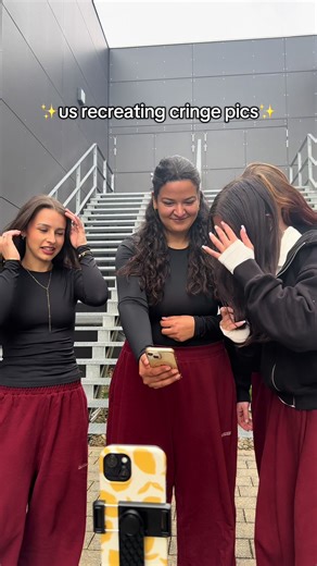 try this with your friends 😂 #dc #dance #dancetrend #dancechallenge #tiktokdance #tiktoktrend #pictures #funny #pov