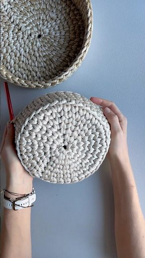 Crochet Your Own Easter basket tutorial Today! #crochet #howtocrochet #freecrochetpatterns