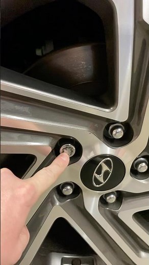 How to remove a locking lug nut without a key! Easy! #lugnuts