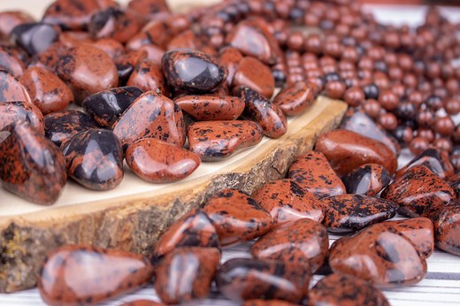 Mahogany Obsidian Meanings and Crystal Properties