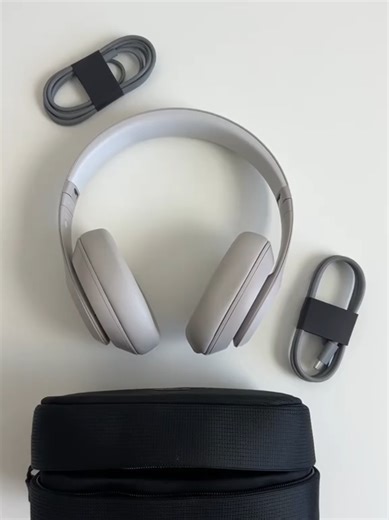 Unboxing Beats studio pro 🔗in my bio #Beatsstudiopro #Unboxingvideo