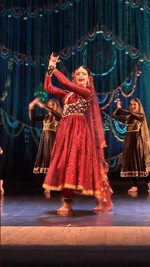 “Main Vari Vari” dance is out on our channel🔥 #dance #indiandance #dancer #indianwedding #mujra