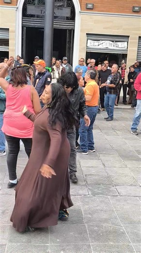 Cuando el Rigo es amor de temu se avienta unos prohibidos con la Tongolele 🕺💃 | Alien beach Tampico