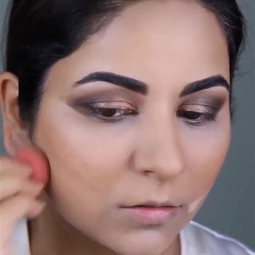 Celebrity inspired makeup look!