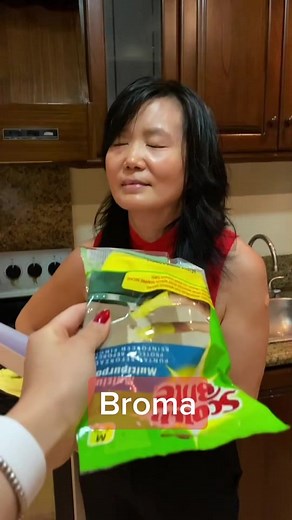 No esperaba que escogiera esa opción 🤷🏻‍♀️ JAJAJA! 🤣 #checkycl #broma #pranks