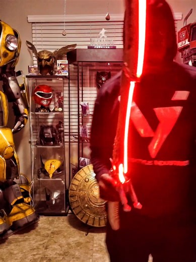 My first project of 2026 completed Dek's sword from Predator Badlands This is the perfect accessory for my Dek Predator cosplay Thanks to @Mystery Makers with yet another 🔥 file Printer @Elegoo 3D Official @ELEGOO US neptune 3 max Resin Printer @elegoo Saturn Filament @anycubicofficial gray #predatorbadlands #predatorcosplay #dekofyautja #3dprinting