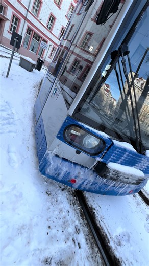 Explore Leipziger Verkehrsbetriebe's Line 10