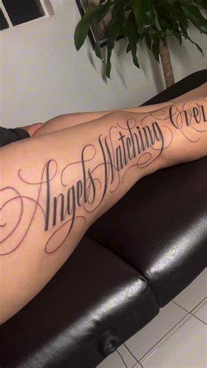 Full leg script by @meey_letters | Leg Painting