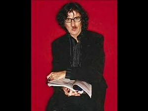 Charly Garcia - Cerca de la revolucion