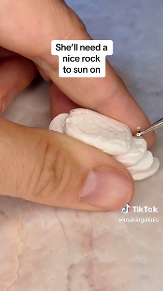 Creating a Mini Turtle Habitat | Room Box Miniatures