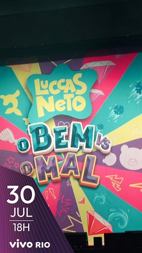 “Luccas Neto – O Bem Vs O Mal” chega ao Vivo Rio no dia 30 de Julho. Nesse novo show, os aventureiros têm a missão de salvar a “Cidade da Alegria” dos vilões. Um musical repleto de efeitos especiais, além de muita dança, música e coreografias. @luccasneto Garanta já o seu ingresso em vivorio.com.br | Vivo Rio
