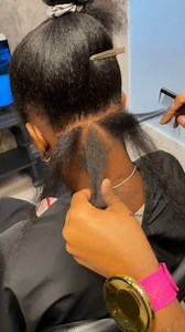 Seen it better elsewhere?? So satisfying to watch 😍🥰 Clean triangle parts to a flawless triangle boho knotlessbraids #letstalkhair ️ #braids #braidstyles #hair #naturalhairstyles knotless braids, protectivestyles, knotless Bob braids #morrowhairstylist #atlstylist #atlantabraider | Letstalkhairs