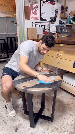 Circle table full build 🤙🏼 . . . . #wood #woodtabledesign #woodworker #wooddesign #woodtabletop #epoxy #epoxyresin #epoxyartist #epoxyart #epoxytable #resinart #epoxytable #design #interiordesign #furniture #furnituredesign #handmade #handcrafted #art | BuiltbyBen Wood Co