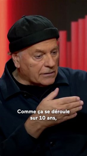 👉 "On est dans une période tellement radicale qu'il n'est pas étonnant que les artistes en soient imprégnés"